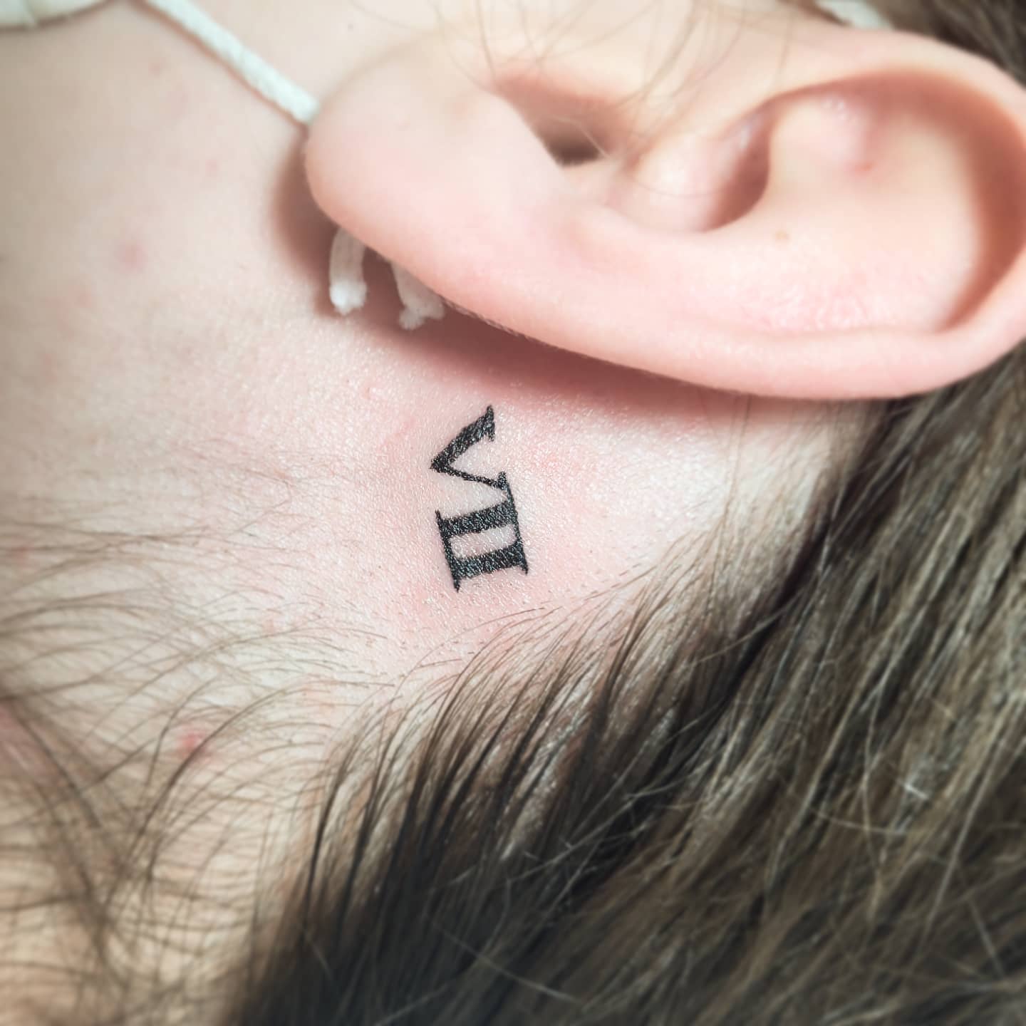 Embrace Simplicity: The Ultimate Guide to Minimalist Tattoos - Weekly ...