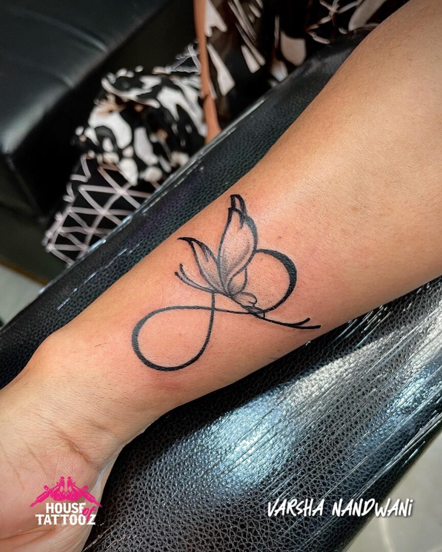 The Timeless Symbolism of Infinity Tattoos - Weekly Tattoo