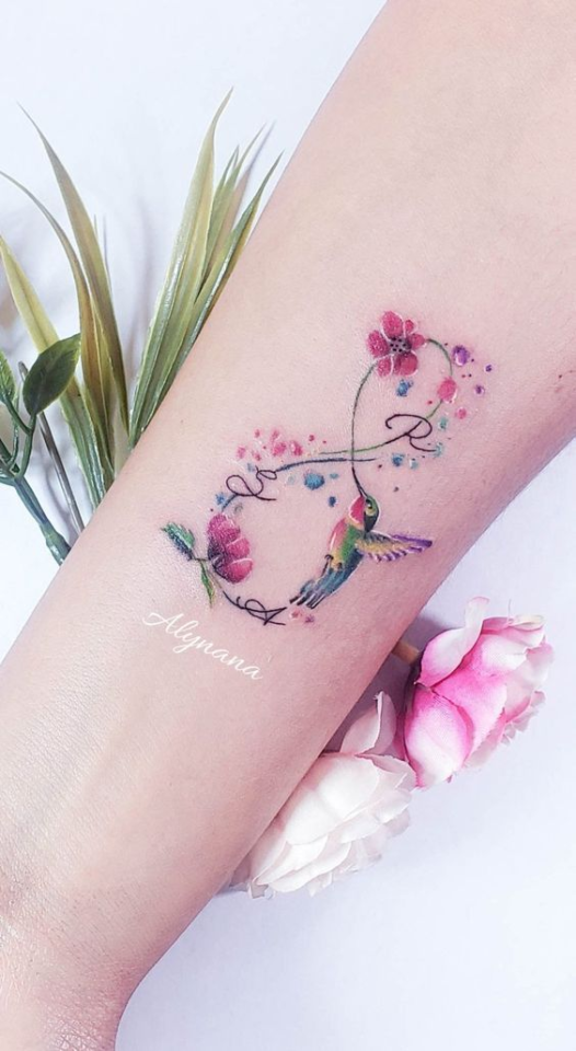 Infinity Tattoos and the Meaning Behind the Endless Loop of Expression ...