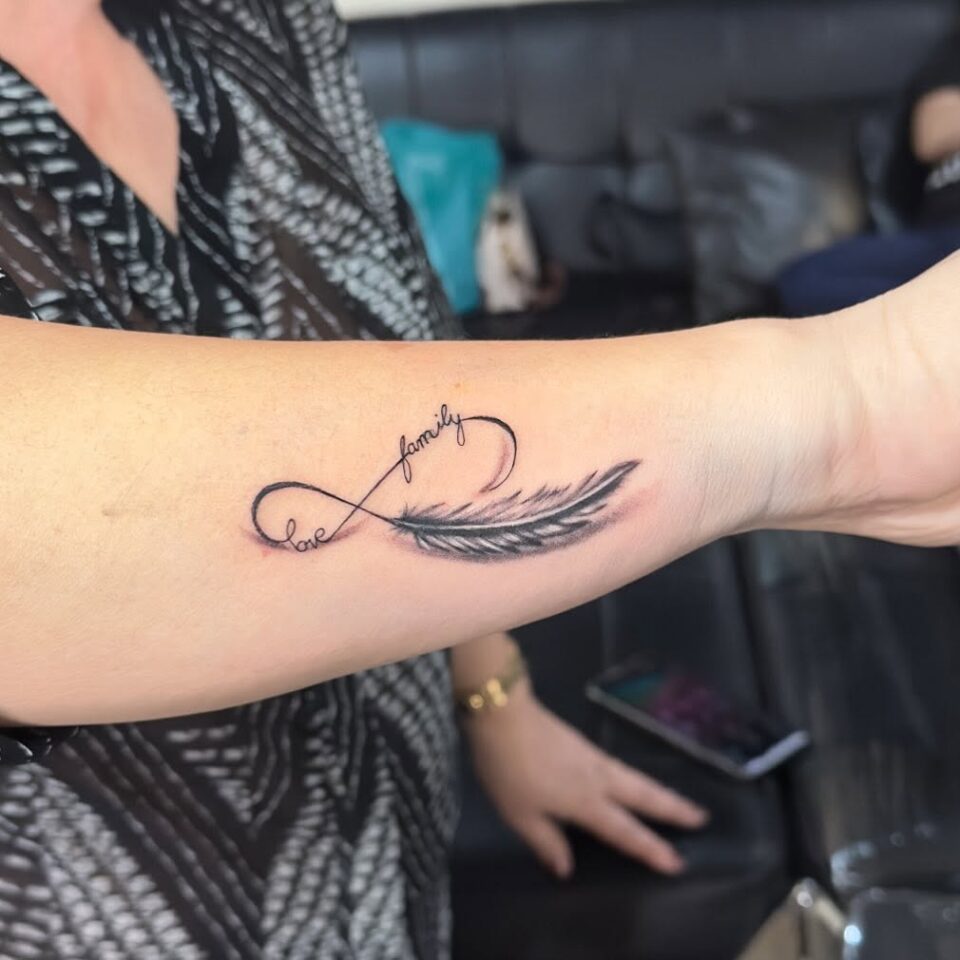 The Timeless Symbolism of Infinity Tattoos - Weekly Tattoo