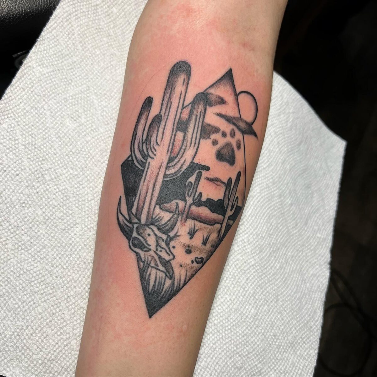 Earthy Tattoo Ideas: Rooted in Nature and Meaning - Weekly Tattoo