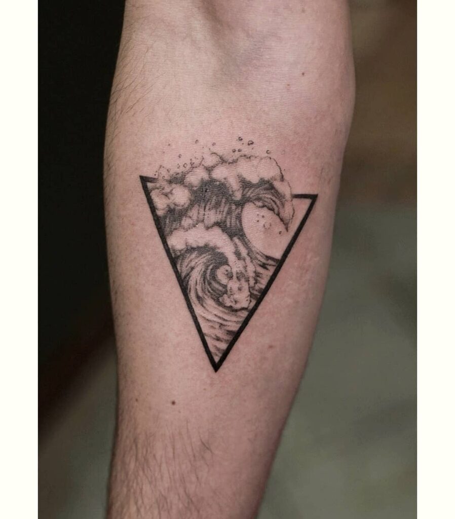 Wave Tattoos: Symbols of Strength, Flow, and Connection to the Ocean ...